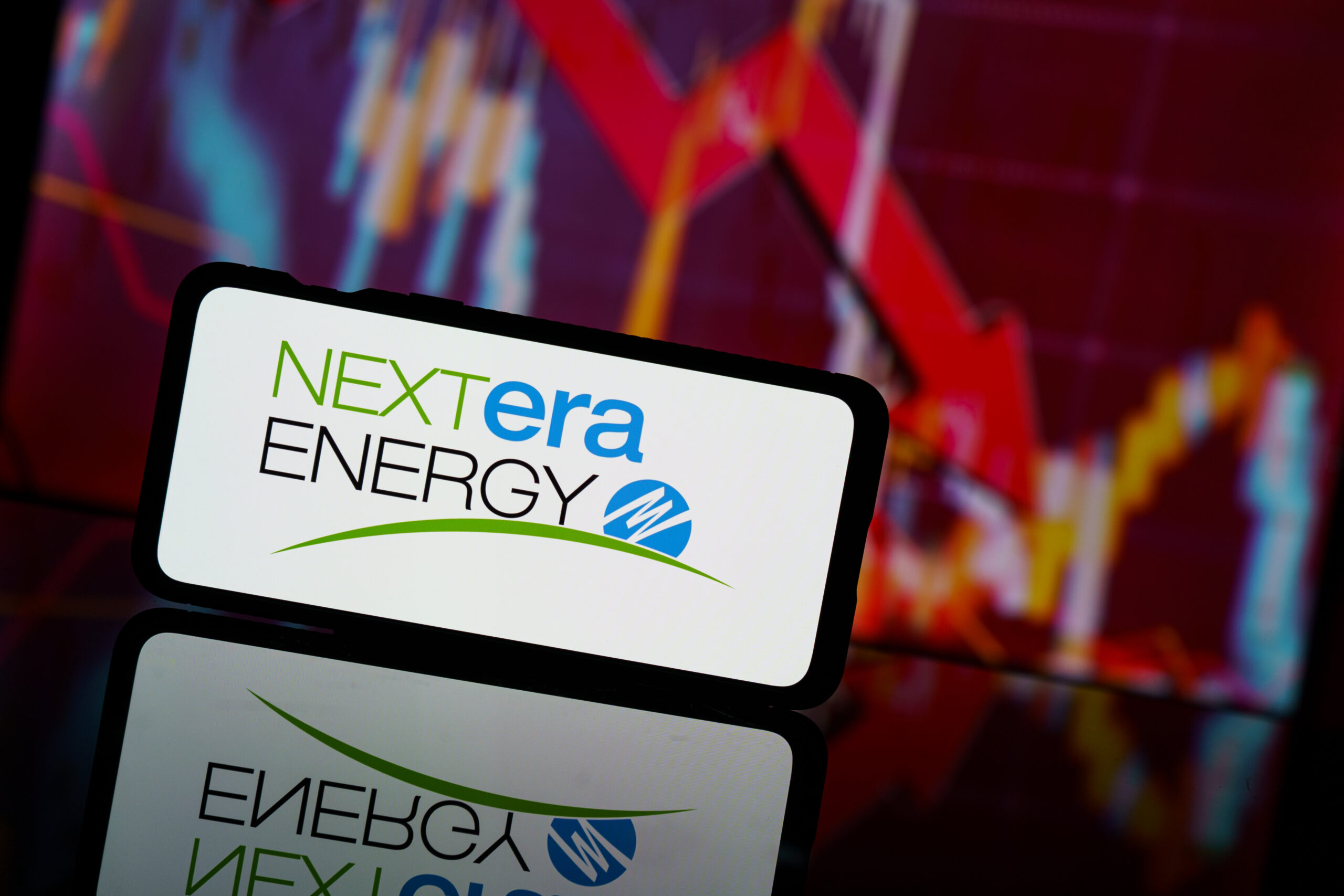 NextEra Energy Stock Sliding After Power Company Announces Sale of $2 ...